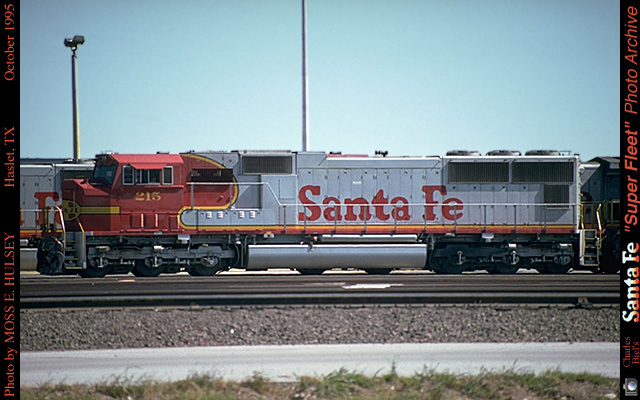 Santa Fe SUPER FLEET Photo Archive - SD75M #215