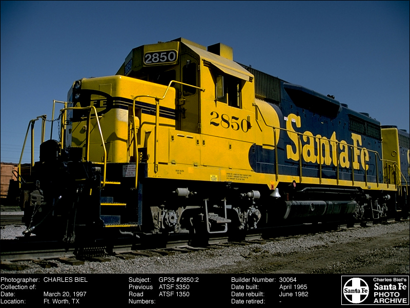 The ATSF Photo Archive - GP35 #2850