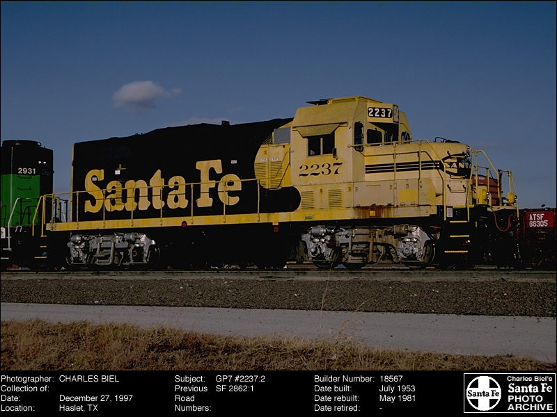 The ATSF Photo Archive - GP7 #2237