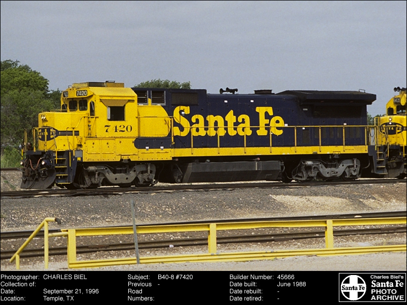 The ATSF Photo Archive - B40-8 #7420