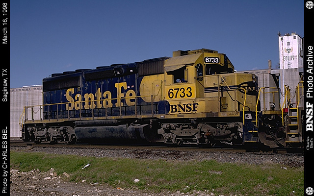 The BNSF Photo Archive - SD40-2 #6733