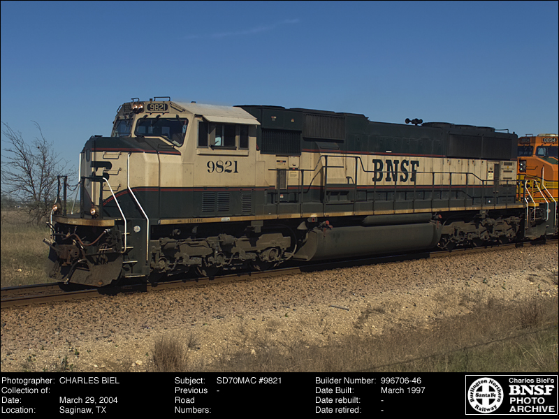 The BNSF Photo Archive - SD70MAC #9821